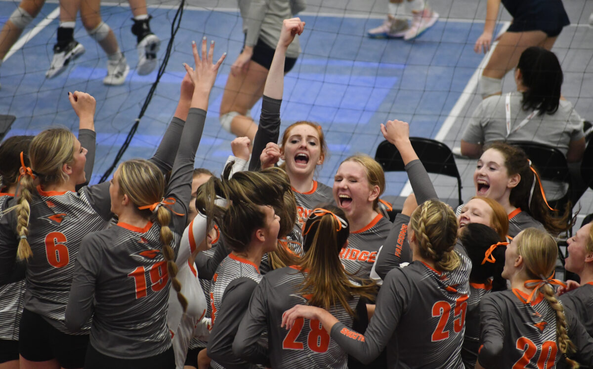 Pleasant Grove volleyball surges into 6A semifinals by beating Skyridge ...